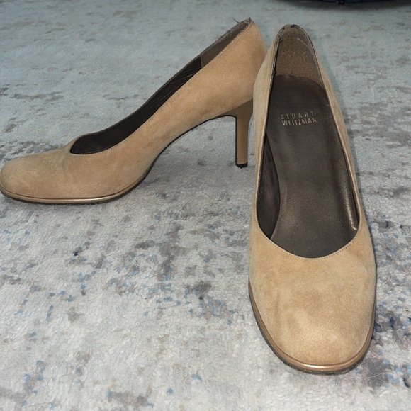 Stuart Weitzman | Shoes | Stuart Weitzman Suede Heels Size 75 | Poshmark